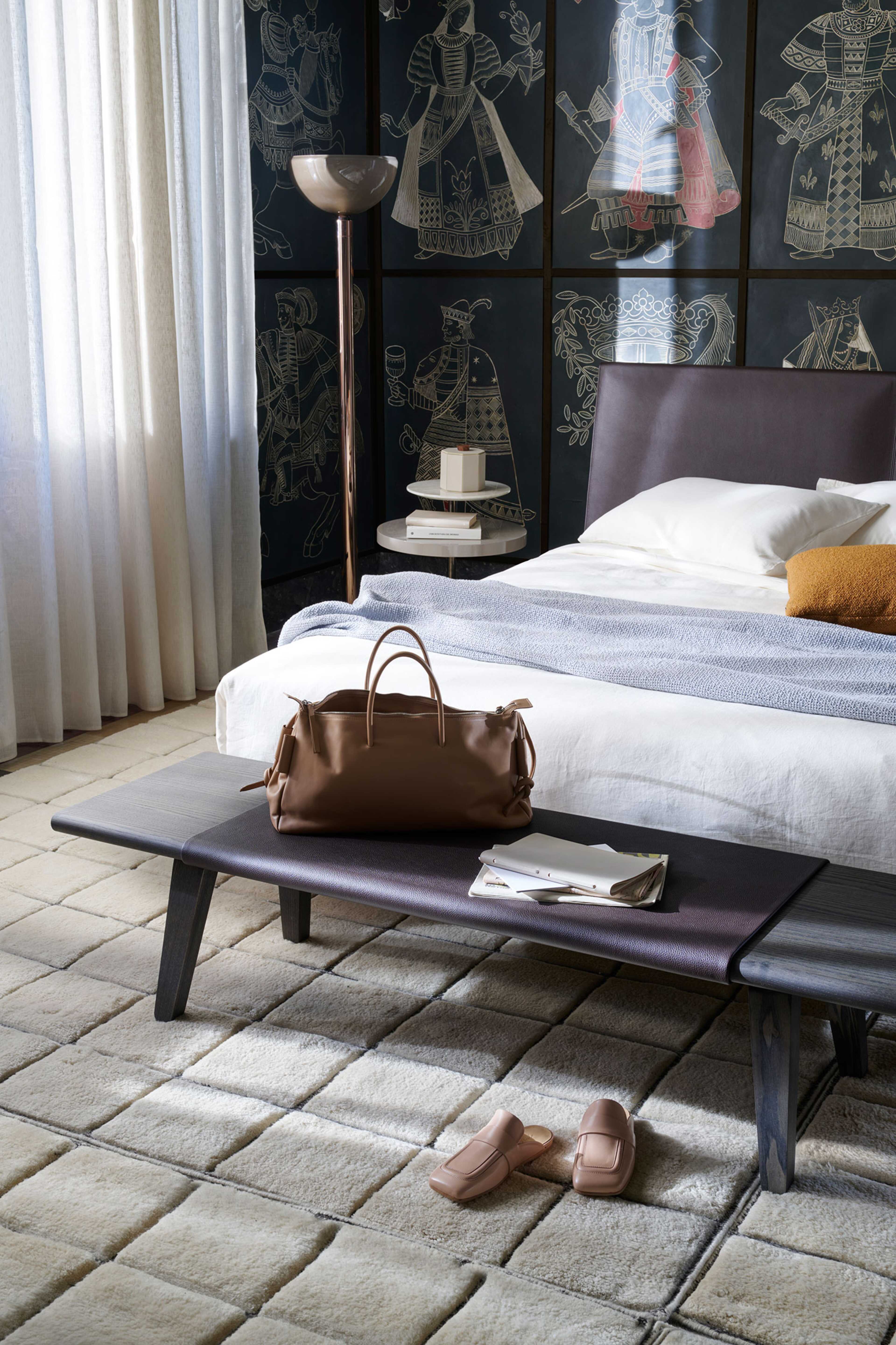 Acute Wood bench by Rodolfo Dordoni | Cassina