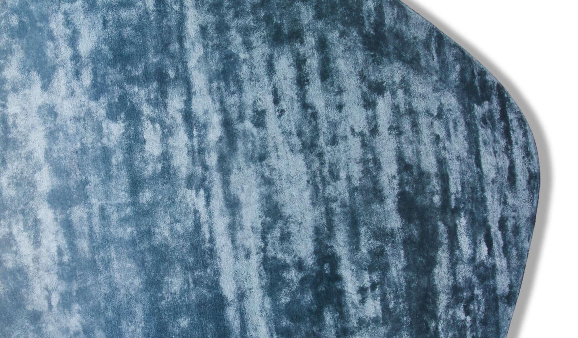 Aral, design by Cassina