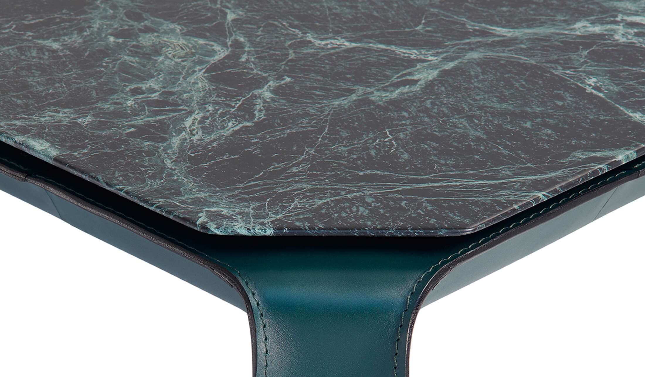 Cab Tab table | Mario Bellini | Cassina