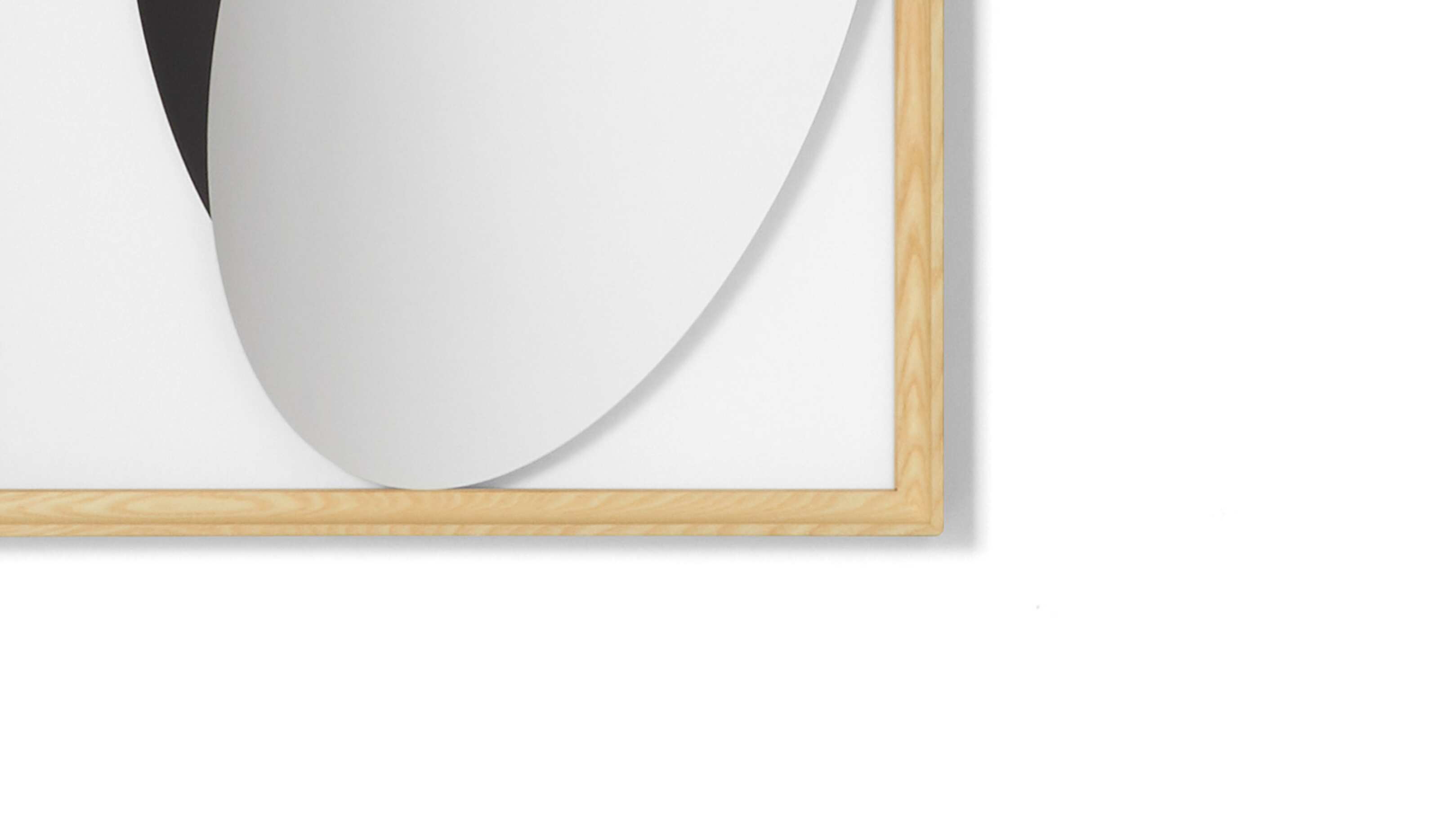 Memory Of A Lost Oval mirror | Cassina