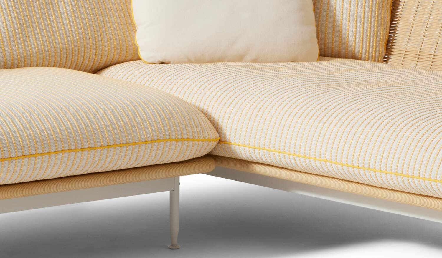 Esosoft Outdoor sofa | Antonio Citterio