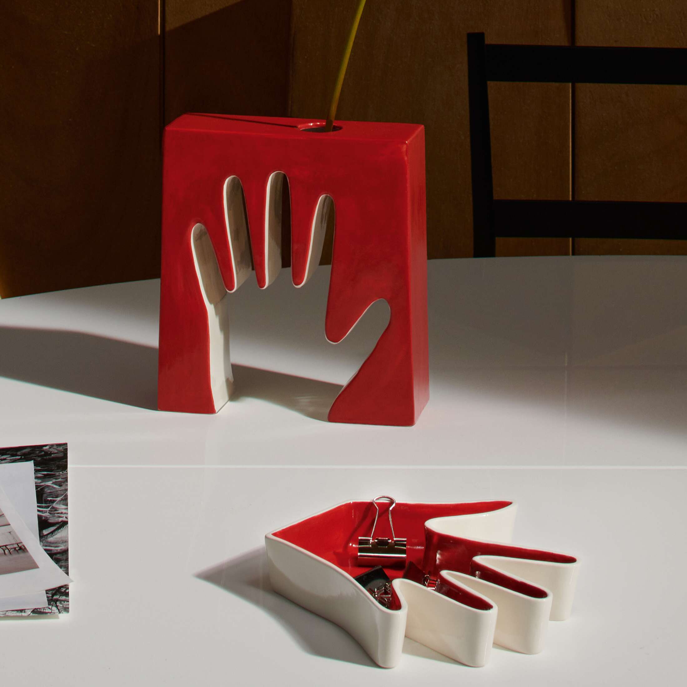 Impronta - Mano vase, design by Ico e Luisa Parisi