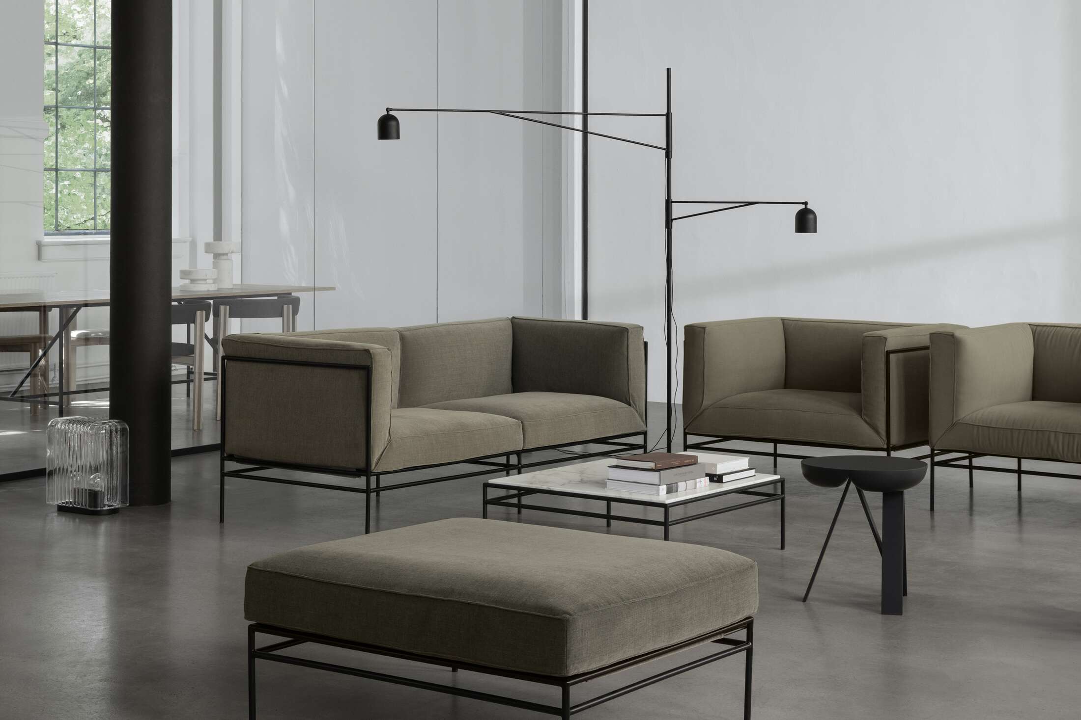 Awkward Light Floor lamp by Anatomy Design | Karakter x Cassina