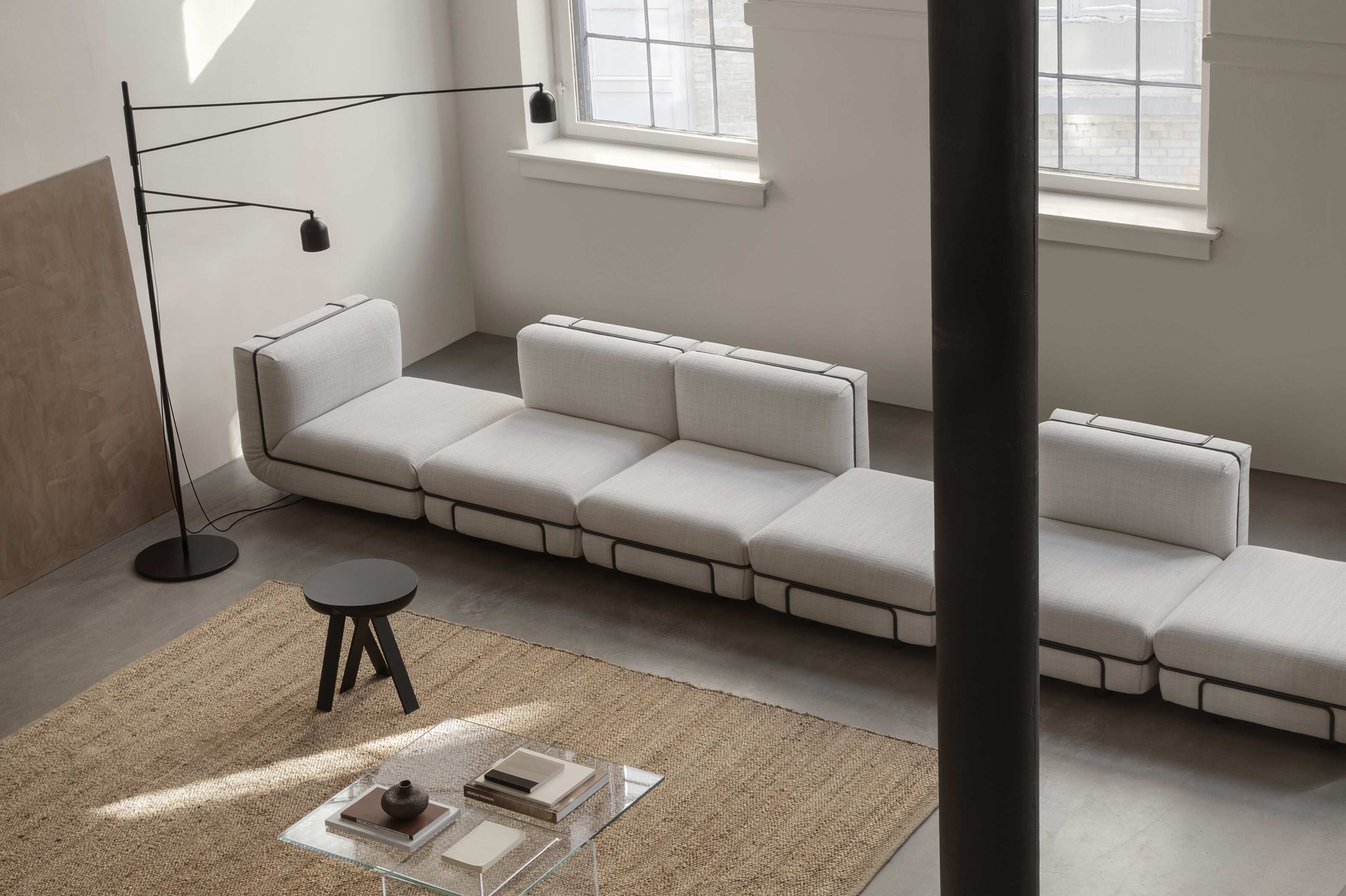 Awkward Light Floor lamp by Anatomy Design | Karakter x Cassina