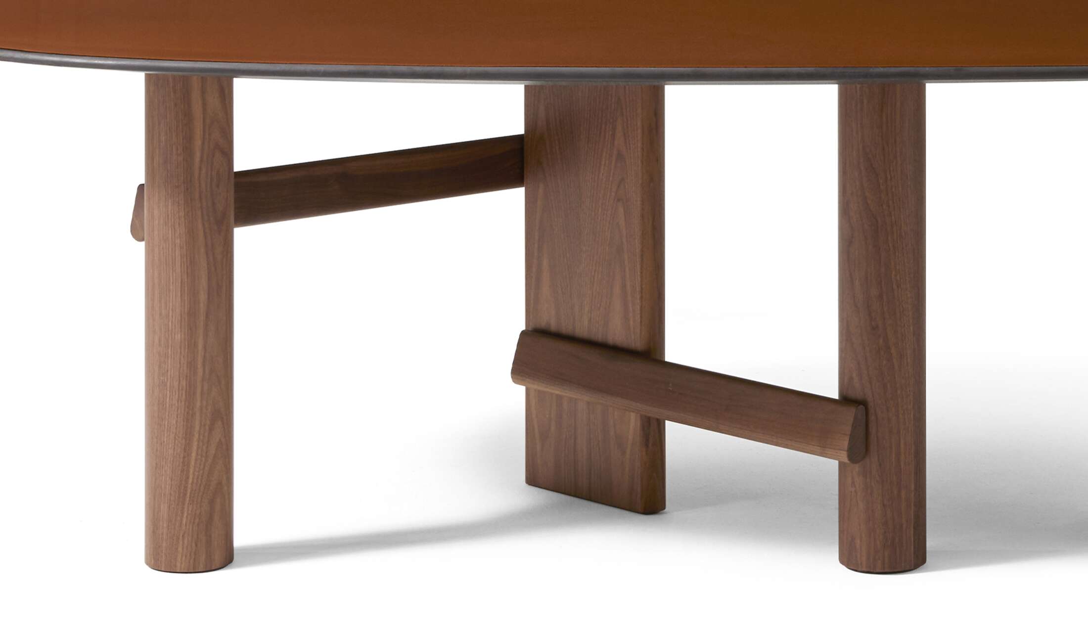 Sengu Table | Patricia Urquiola | Cassina