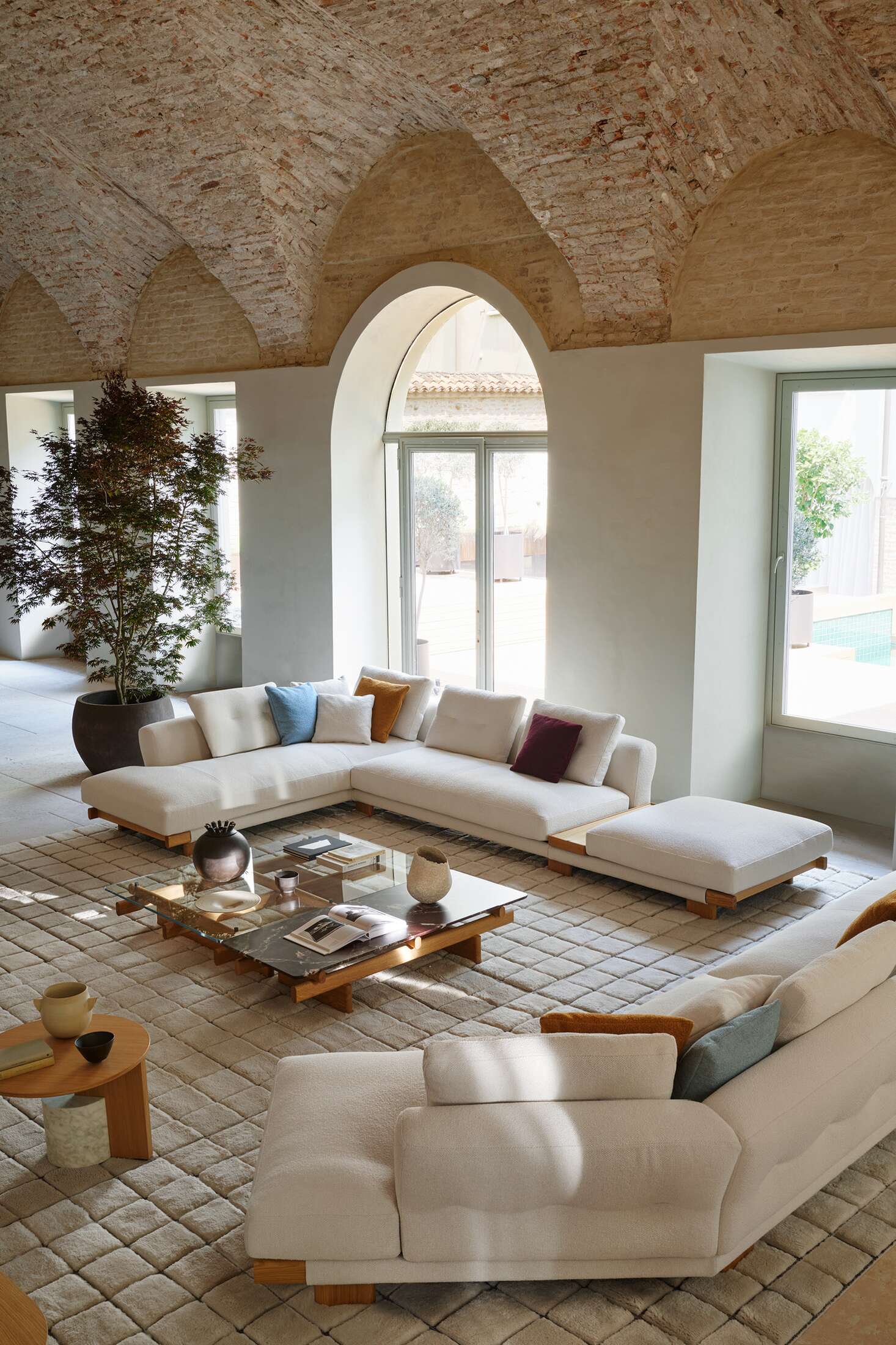 Sengu Coffee Table | Patricia Urquiola