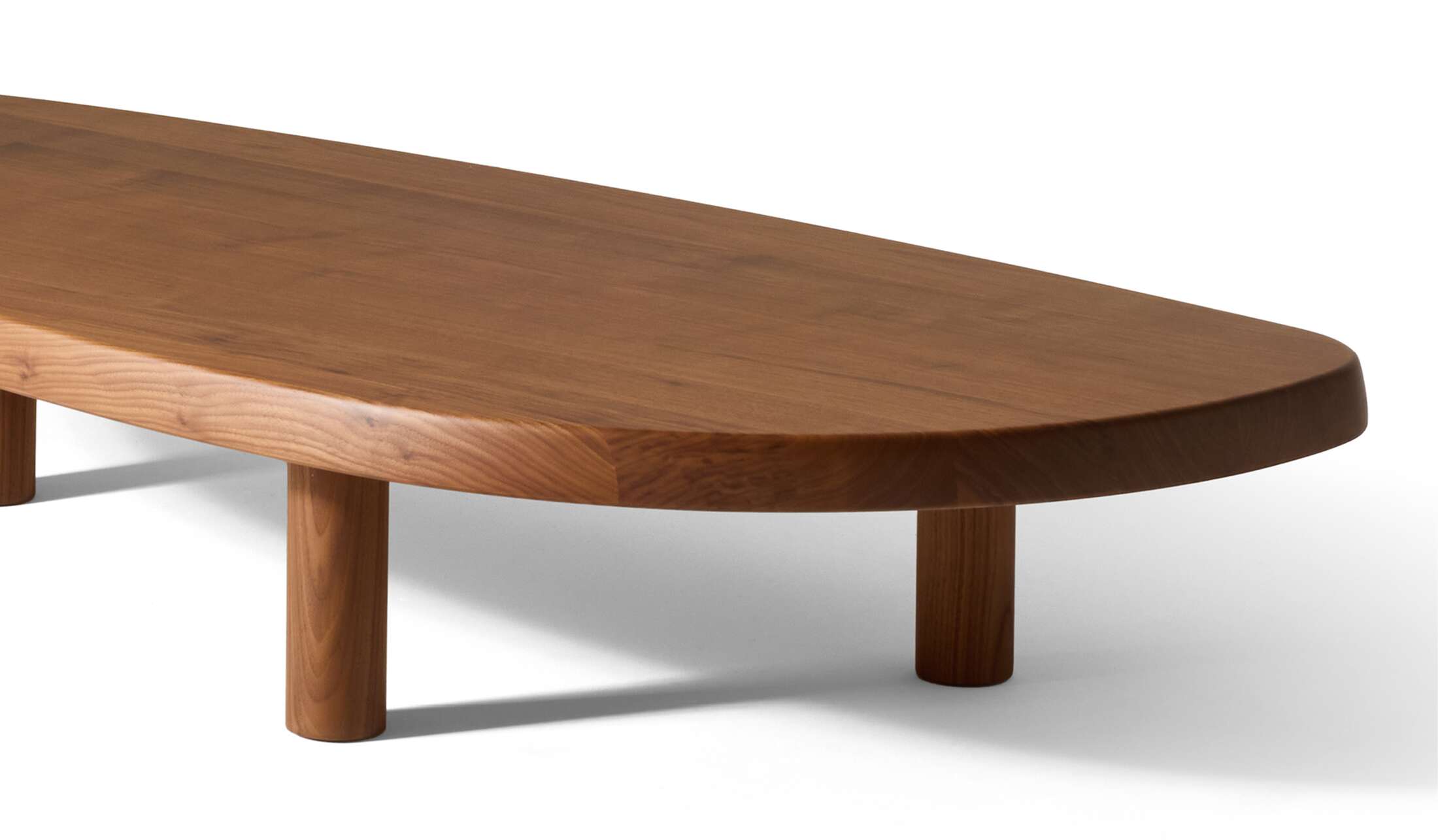 Table Basse en Forme Libre - Design by Charlotte Perriand - Cassina